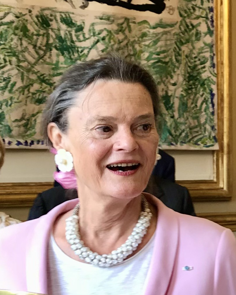 Hommage à Catharine Hamilton - Les Chroniques des Amis de Versailles